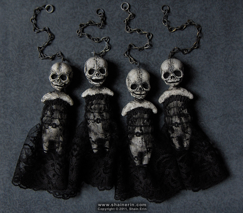 Galería Ambulatoria: Las Muñecas Mórbidas de Shain Erin – Clauzzen (Inc.)